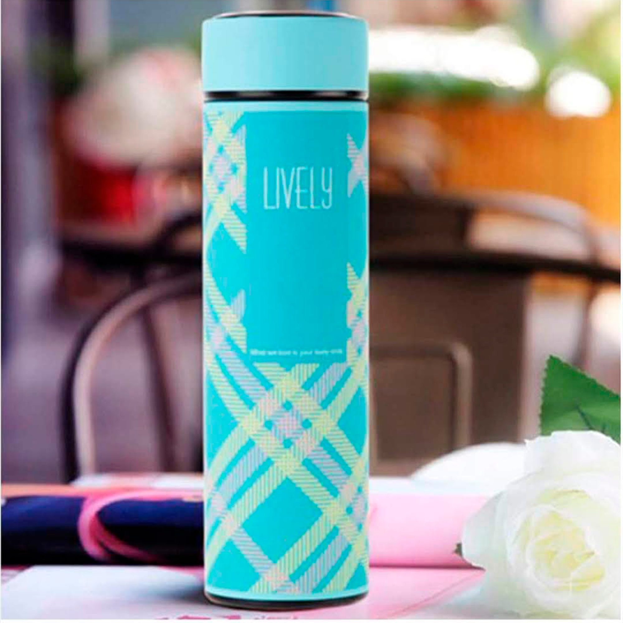 Termo con Termometro Digital Escoces Azul Cielo con aislamiento ...